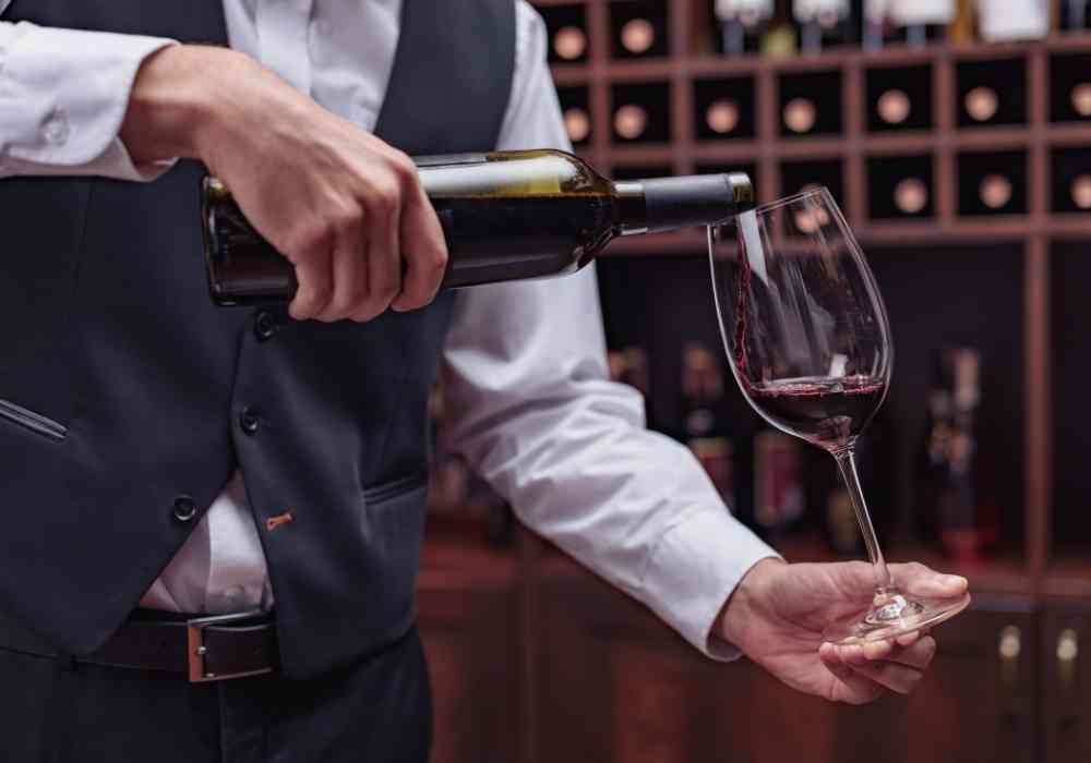 WINE ETIQUETTE SERIES 101: WINE SERVING – Our Drinks n More